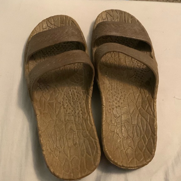 Pali Hawaii | Shoes | Pali Hawaii Sandals | Poshmark
